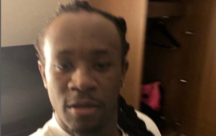 [VIDEO] Chicago Rapper Lil Jay Caught Kissing A Transgender Inmate in Jail